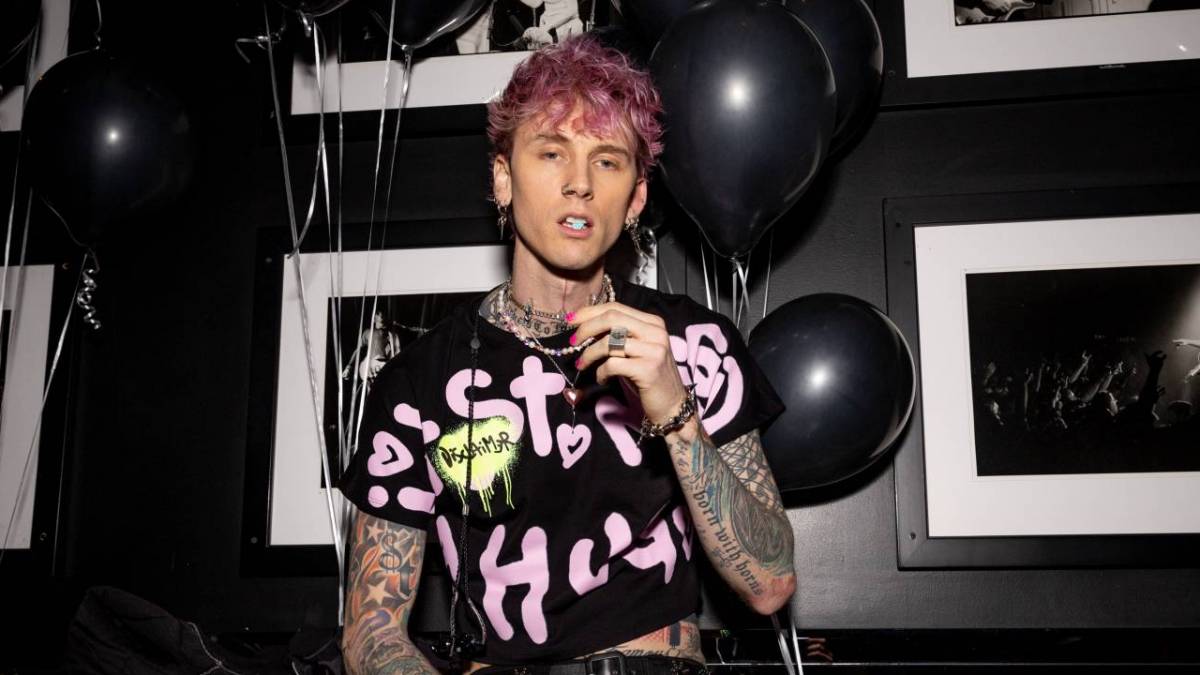 Biography Of Machine Gun Kelly, Facts, Real Name, Age, Net-worth ...