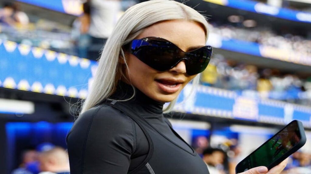 Biography Of A.J. Johnson: Wikipedia Facts, History, Full Real Name ...