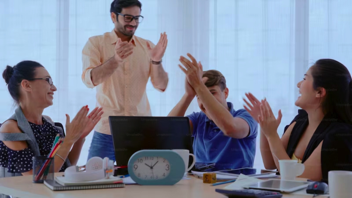 5 Best Clock In Clock Out System 2023: Streamline Employee Attendance ...