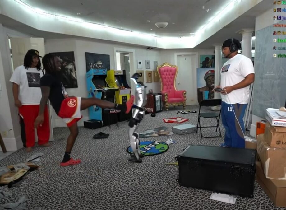 Here's The Video Of 'Hawk Tuah' Girl & What It Means. Girl Identified ...